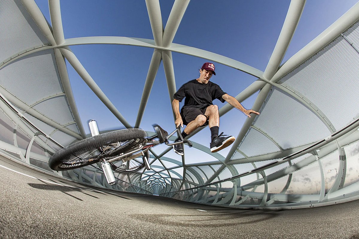 'Ride your style': el freestyle urbano en bici entra de lleno en Ciclosfera