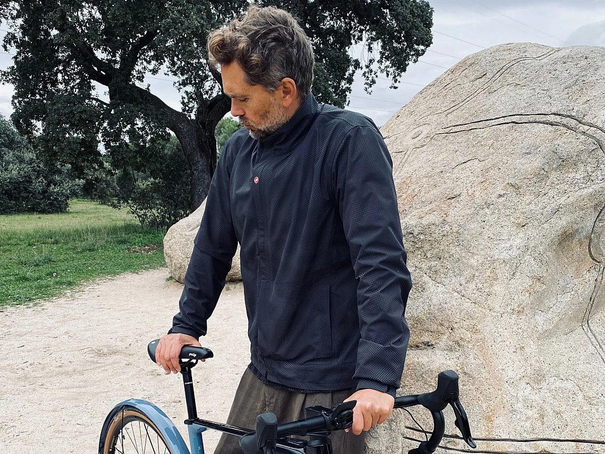 Foto 2 de 6 - Prueba de la chaqueta Castelli Commuter Reflex Jacket